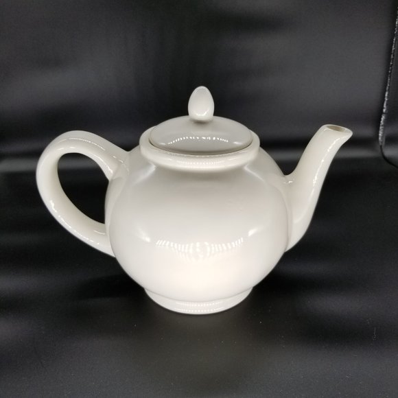 Rae Dunn | Kitchen | Rae Dunn Ceramic Teapot Is 7 Tall With Lid | Poshmark